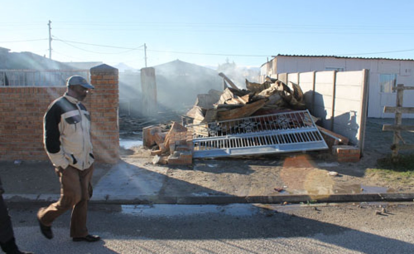 South Africa: New Makhaza Police Station Can't Open Because There's No ...