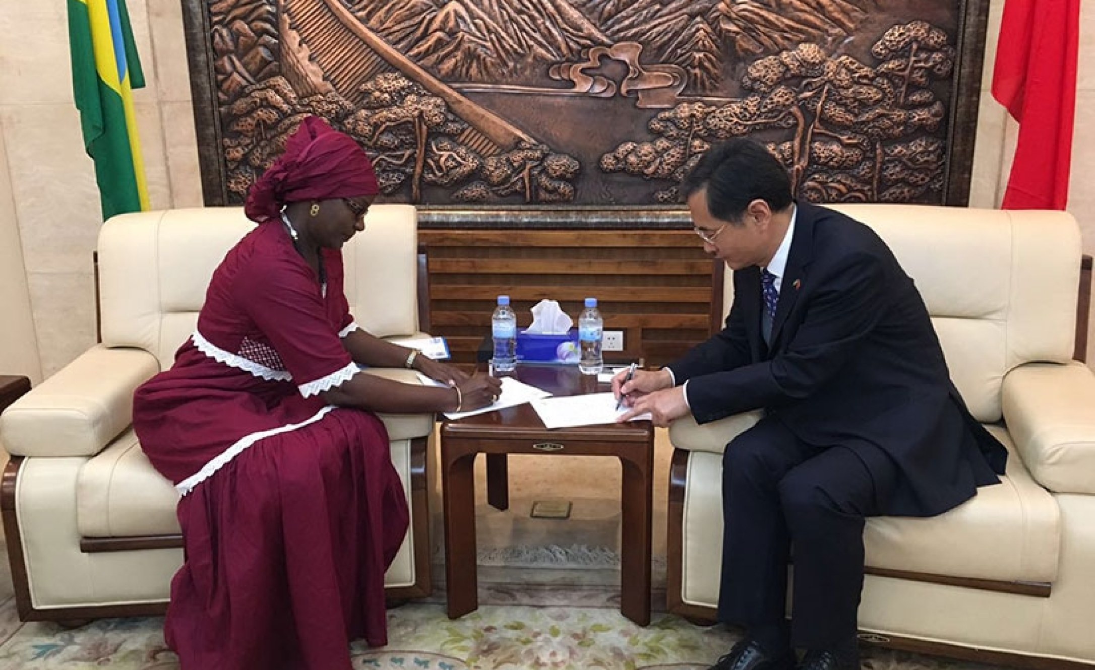 Rwanda: Chinese Embassy Donates U.S.$30,000 to Empower Women in Climate ...