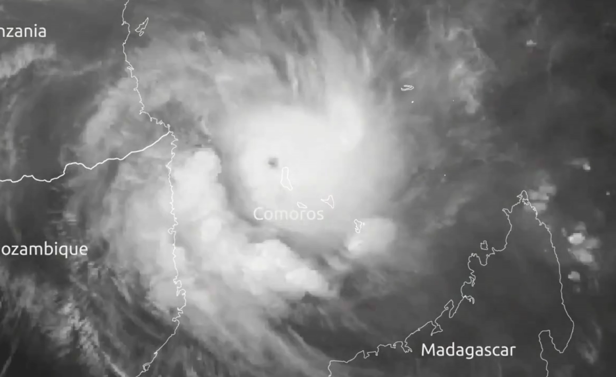 Comoros Shuts Down as Cyclone Kenneth Makes Its Way to Mozambique ...